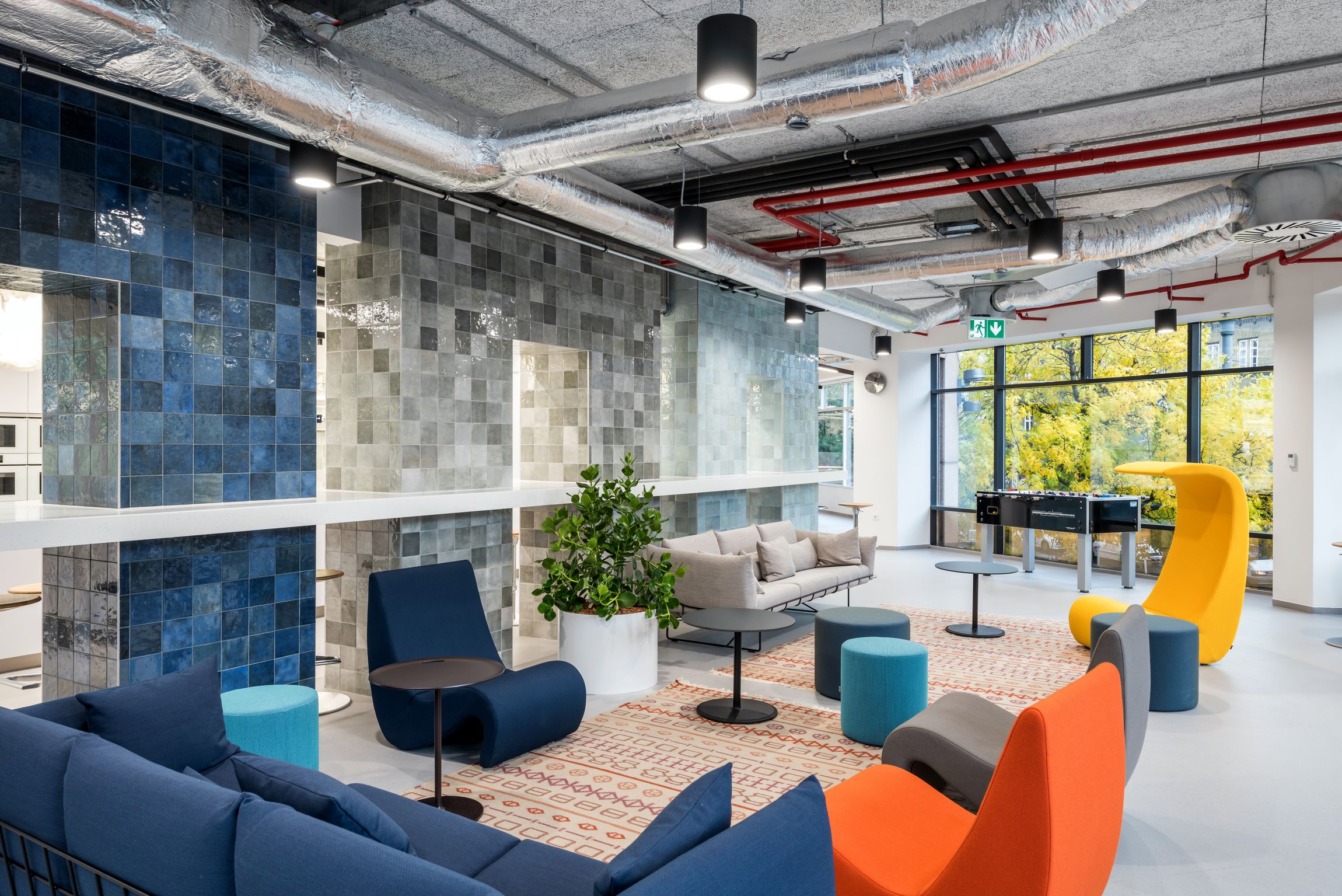 LogMeIn Office Interior - lab5