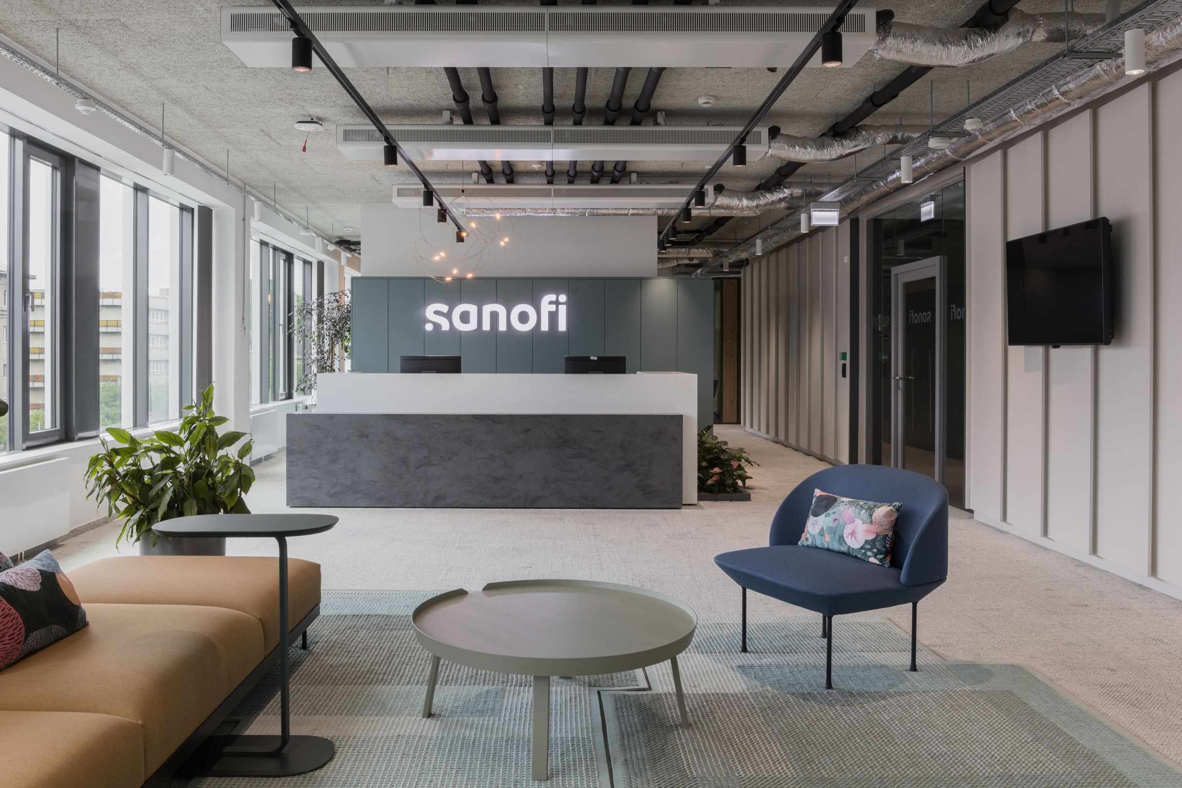 Sanofi 2 Office Interior - lab5