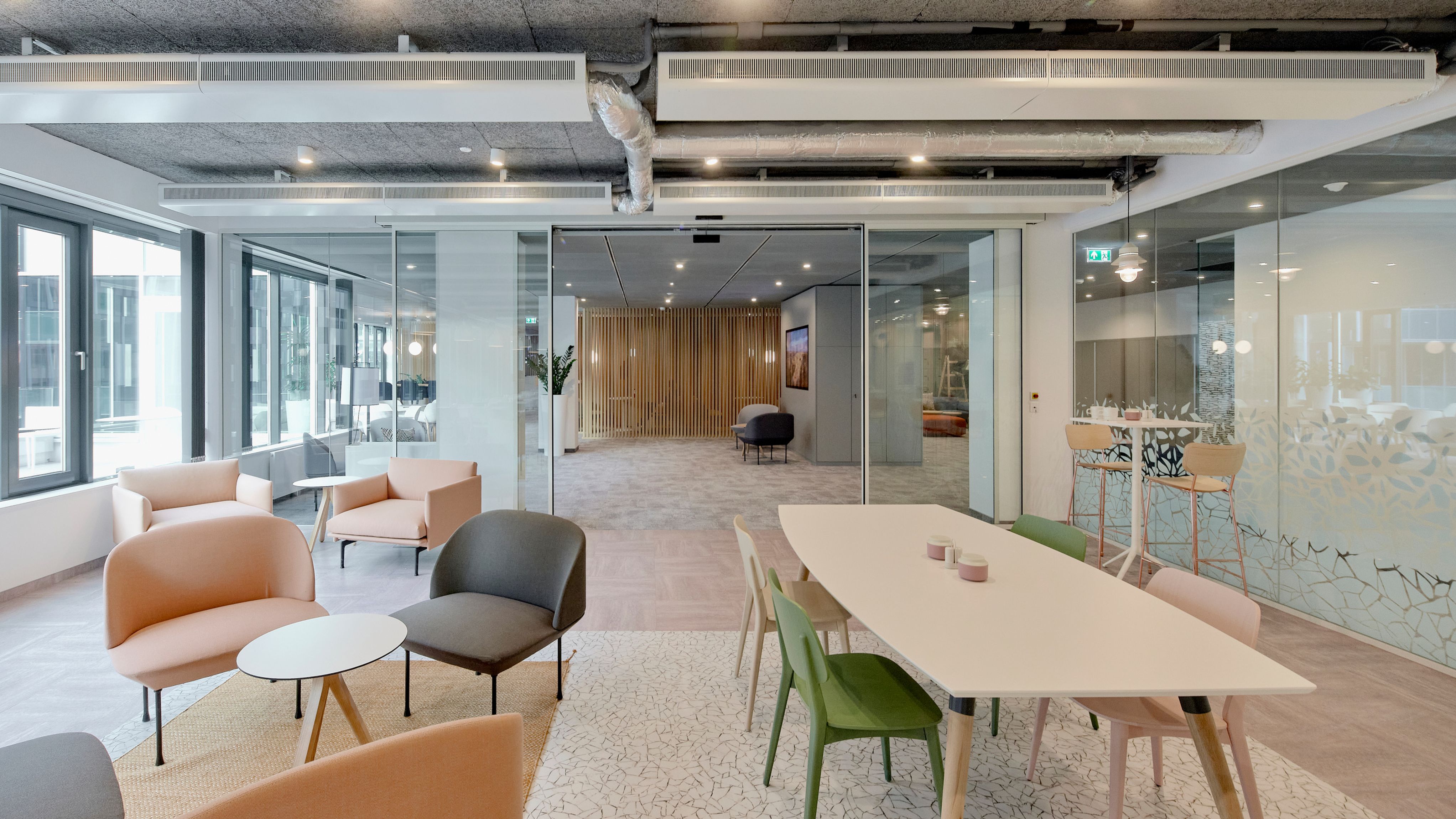 Sanofi Office Interior - lab5