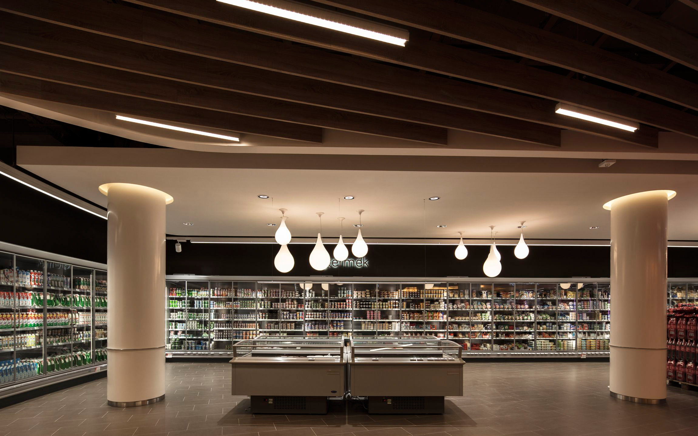 SPAR Flagshipstore - lab5