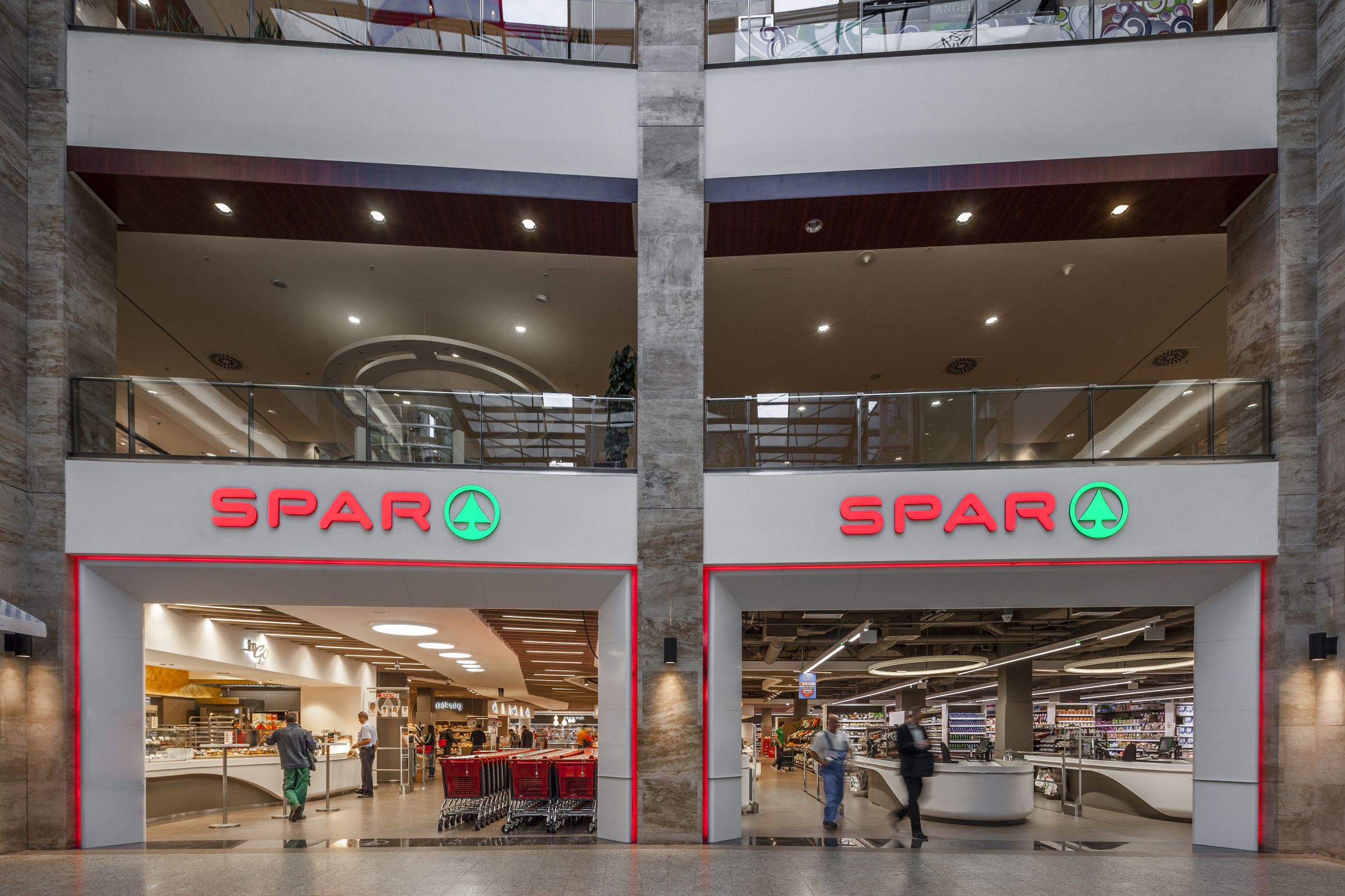SPAR Flagshipstore - lab5