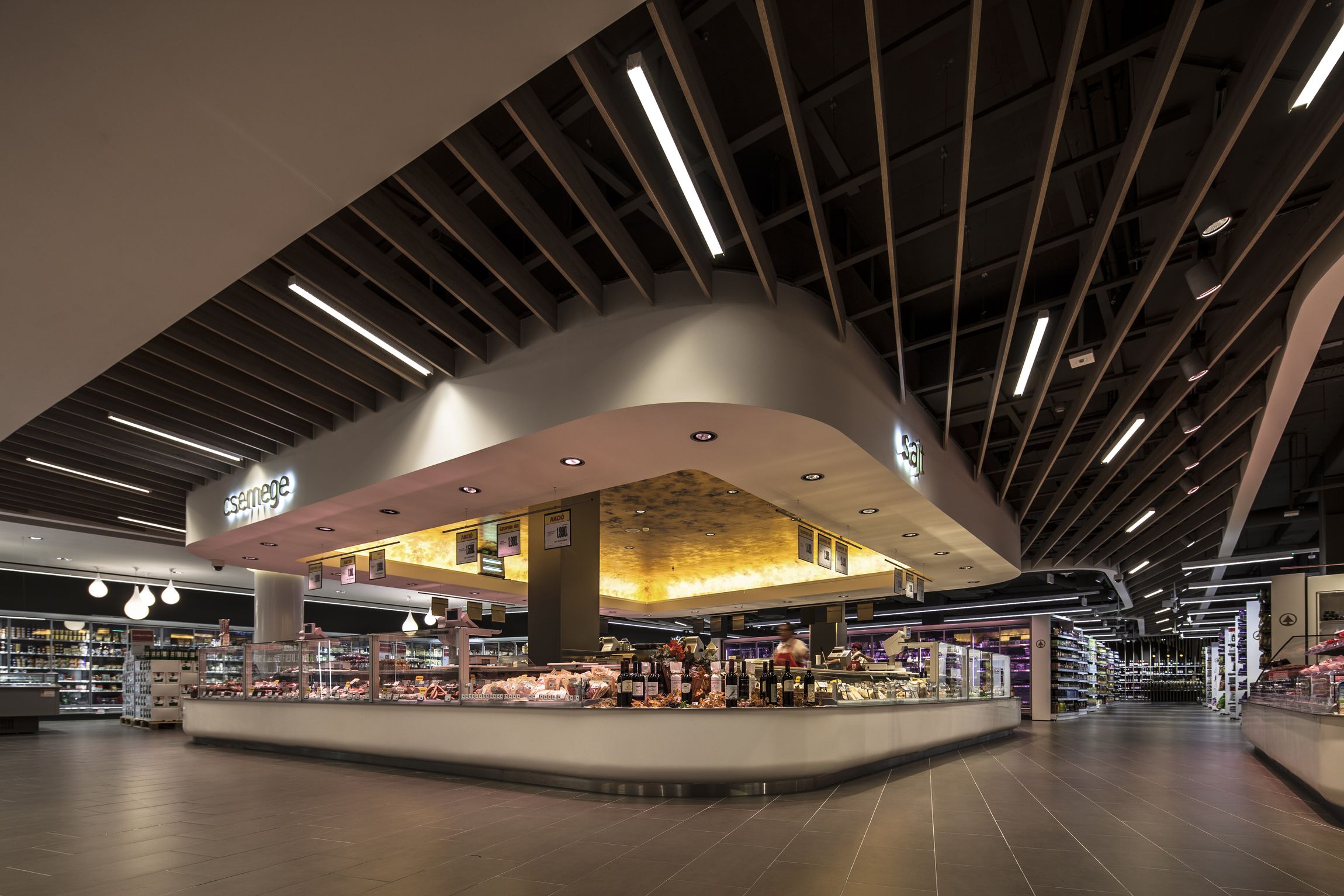 SPAR Flagshipstore - lab5